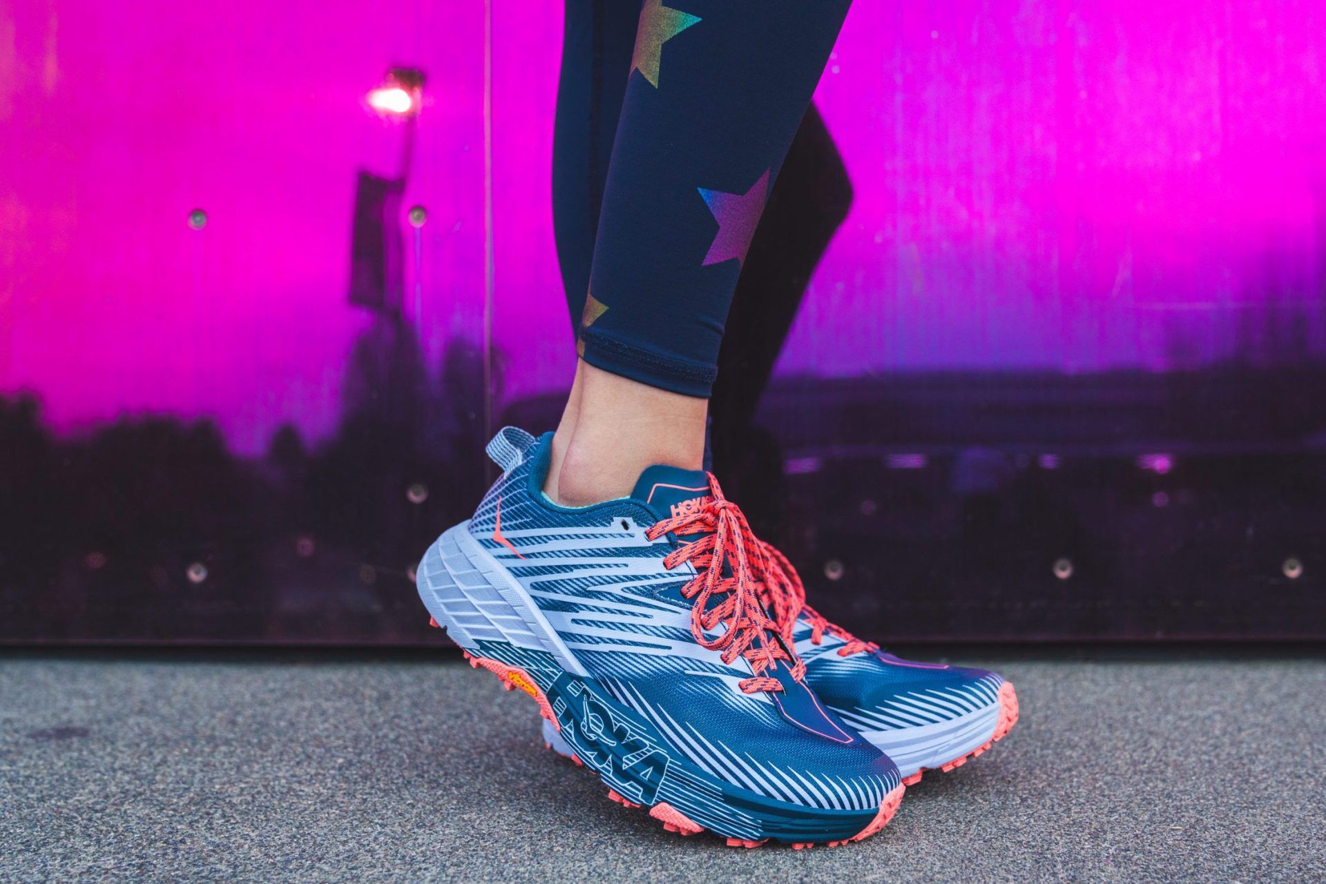 10 Dynamic Photography Posing Ideas to Try for Instagram